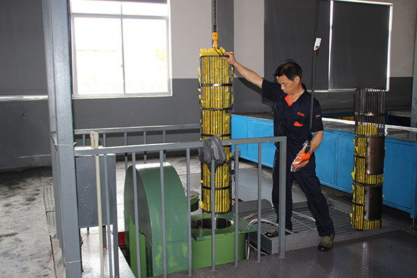 Isostatic-pressing-machine